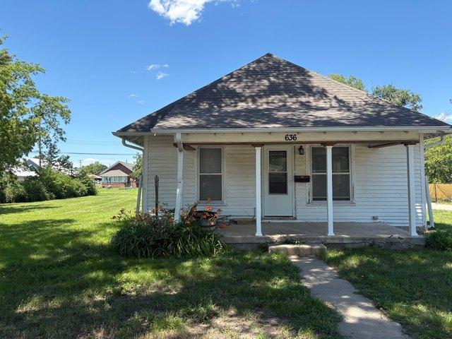 636 E 3rd St, Superior, NE 68978