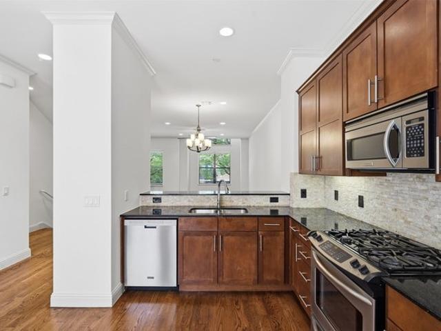 636 E Bluff St, Fort Worth, TX 76102