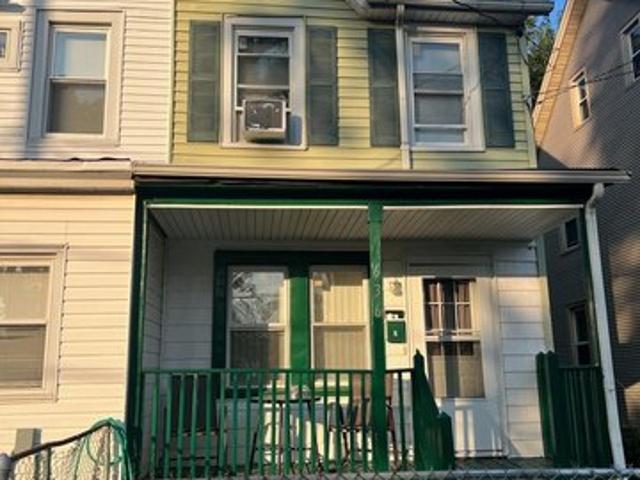636 Elizabeth St, Beverly, NJ 08010