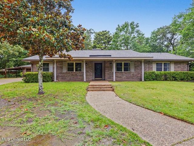 636 Kalipekona Way, Diamondhead, MS 39525