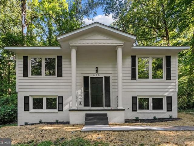 636 Holly Corner Rd, Fredericksburg, VA 22406