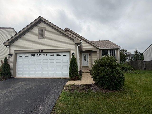 636 Hamilton Ln, North Aurora, IL 60542