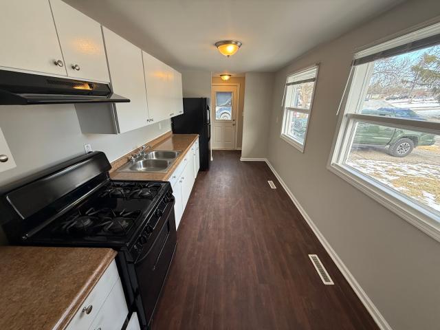 636 Jefferson Ave, Carpentersville, IL 60110 | MLS #12563 | Compass