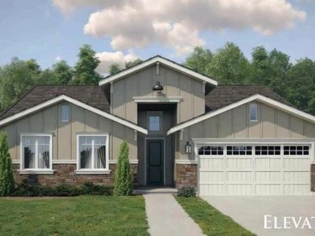 636 Lois Ln, Dinuba, CA 93618