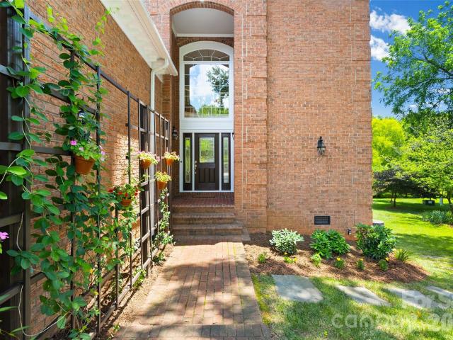 636 Landsdowne Court