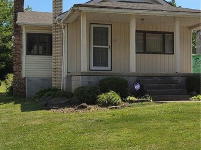 636 Lincoln Ave, Struthers, OH 44471