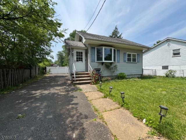 636 Linden Ave
