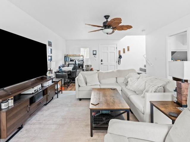 636 Meakanu Ln Unit 2 104, Wailuku, HI 96793