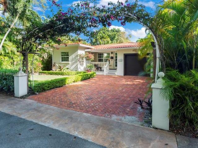 636 Minorca Ave, Coral Gables, FL 33134