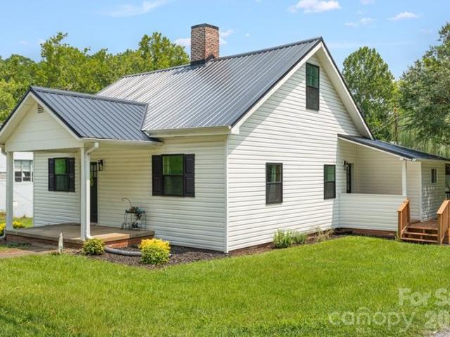 636 N Trade St, Tryon, NC 28782