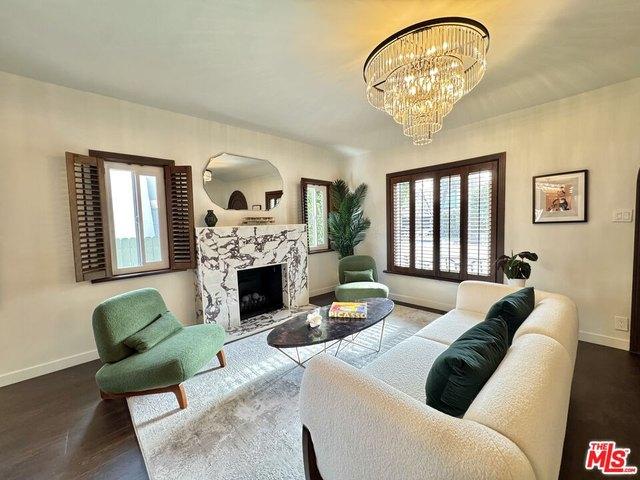 636 N Curson Ave, Los Angeles, CA 90036