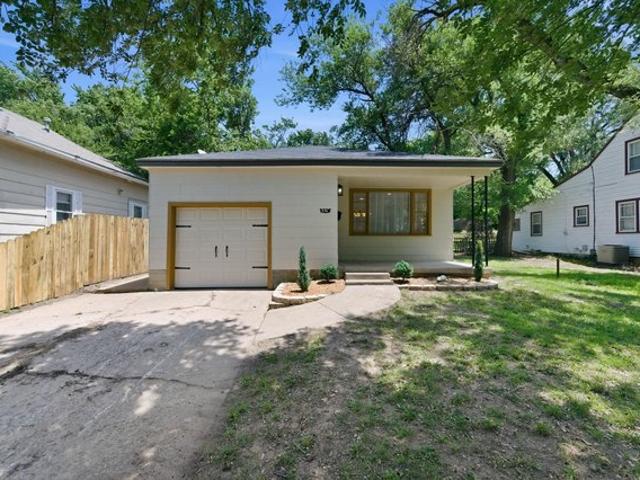 636 S Rutan Ave, Wichita, KS 67218