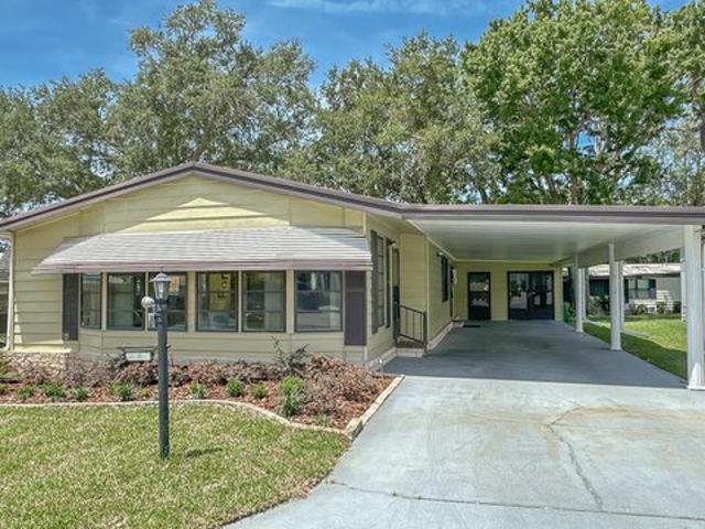 636 Sycamore Sq, Lady Lake, FL 32159