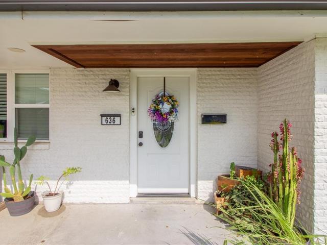 636 Pine Street