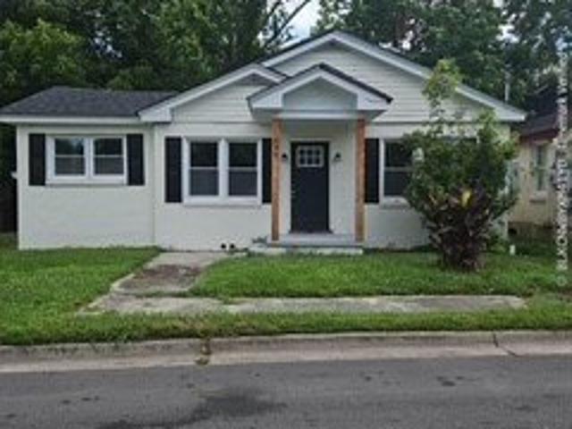 636 W 48th St, Savannah, GA 31405