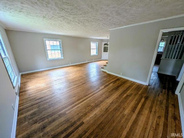 636 W University Avenue