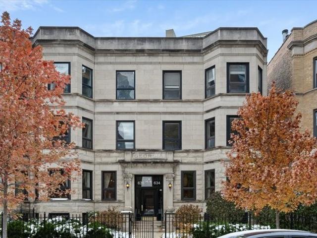 636 W Grace St Apt 1W, Chicago, IL 60613