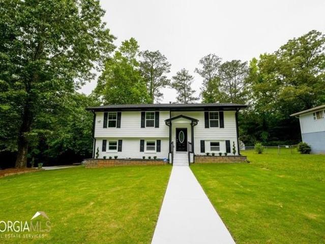 6375 Cedar Hurst Trail, College Park, GA 30349
