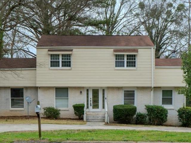 6376 Maddox Rd, Morrow, GA 30260