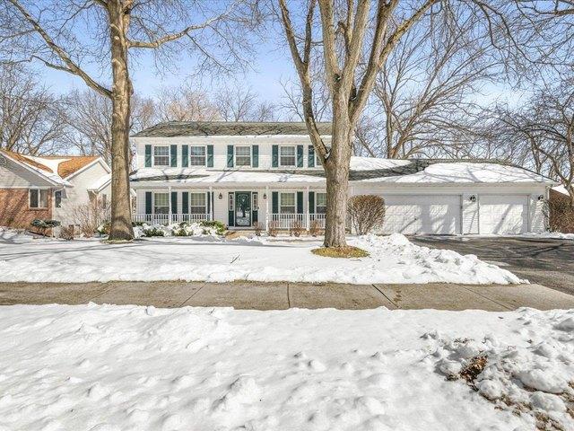 6376 Grassridge Rd, Rockford, IL 61108