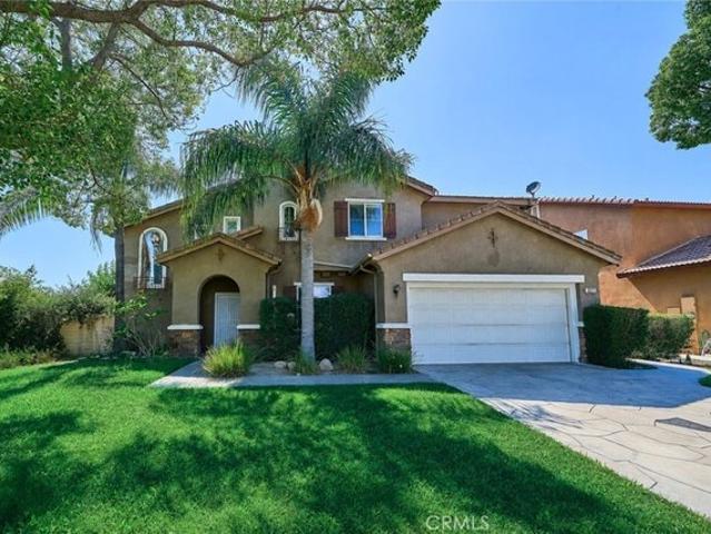 6377 Peach Ave, Eastvale, CA 92880