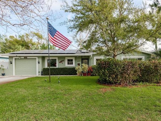 6377 13th Ave N, Saint Petersburg, FL 33710