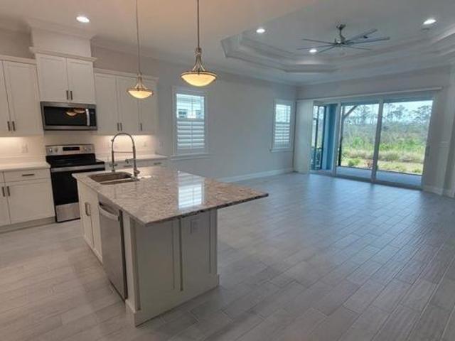 6378 Negril Isle Dr, Naples, FL 34113