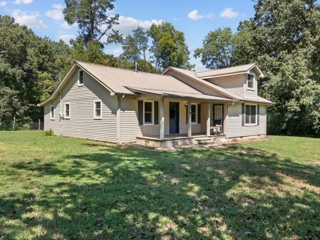 6371 Hassell Creek Rd, Lyles, TN 37098