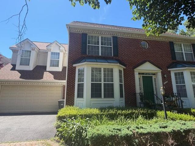 6372 Alderman Dr, Alexandria, VA 22315