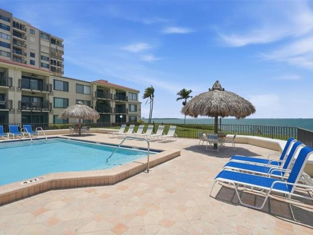 6372 Palma Del Mar Blvd S Apt 606, Saint Petersburg, FL 33715
