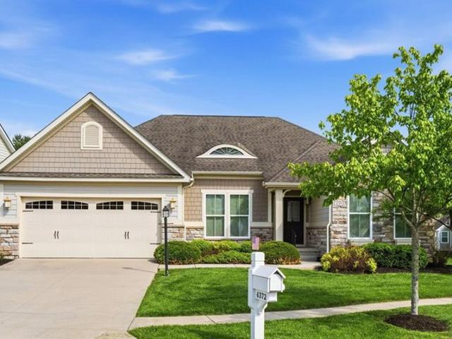 6372 Tournament Dr, Westerville, OH 43082