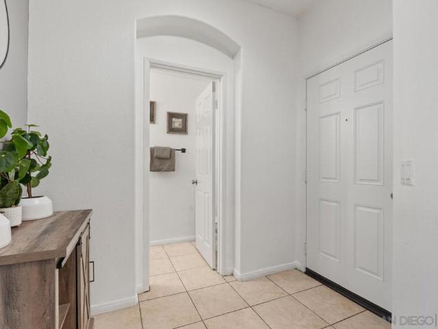 6373 Avenida De Las Vistas 3