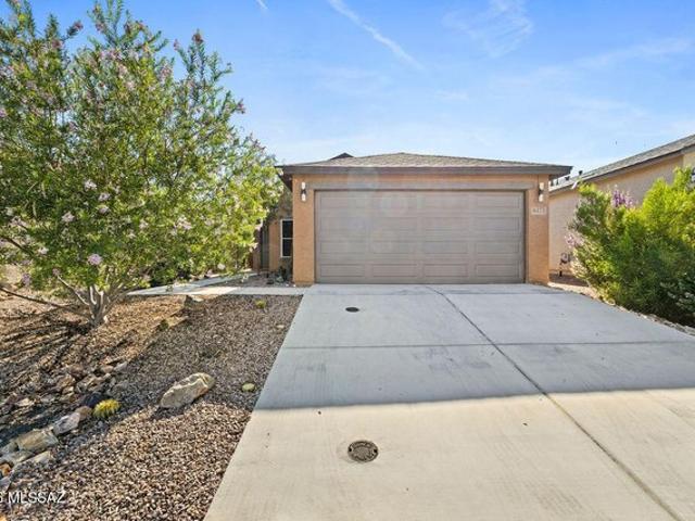6373 S Ambarella Dr, Tucson, AZ 85756