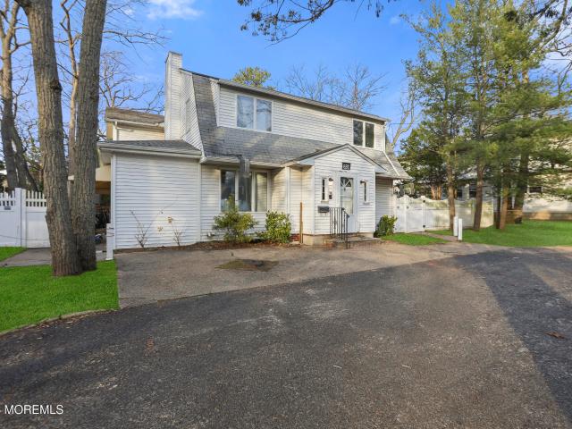 637 6th Street