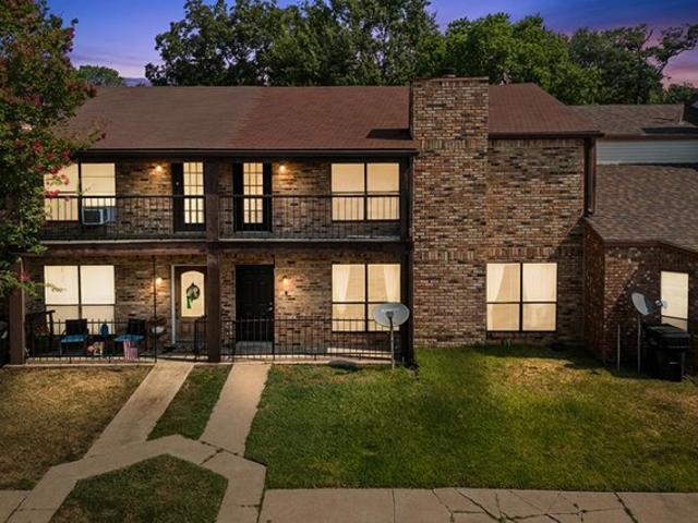 637 Baylor Dr, Longview, TX 75601