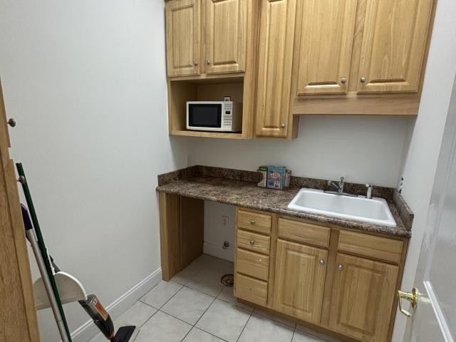 637 Bellamy Ave. Unit C