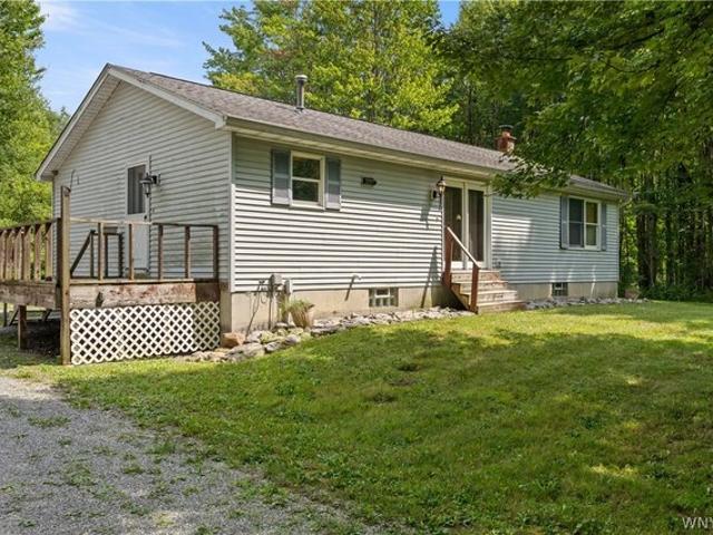 637 Burrough Rd, Attica, NY 14011
