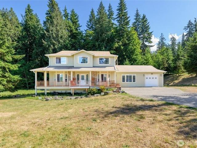 637 Del Guzzi Dr, Port Angeles, WA 98362