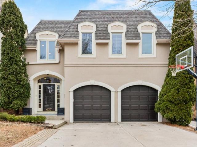 637 E Carlisle Ave, Whitefish Bay, WI 53217