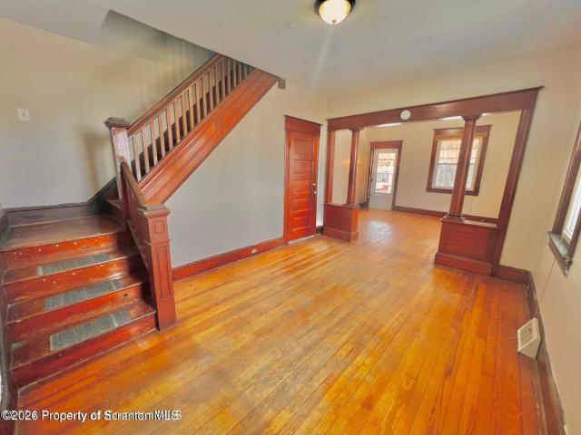637 E Elm Street