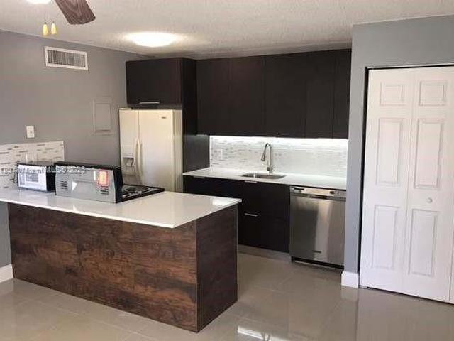 637 Executive Center Dr, Unit N107, West Palm Beach, FL 33401 | MLS #A11916 | Compass