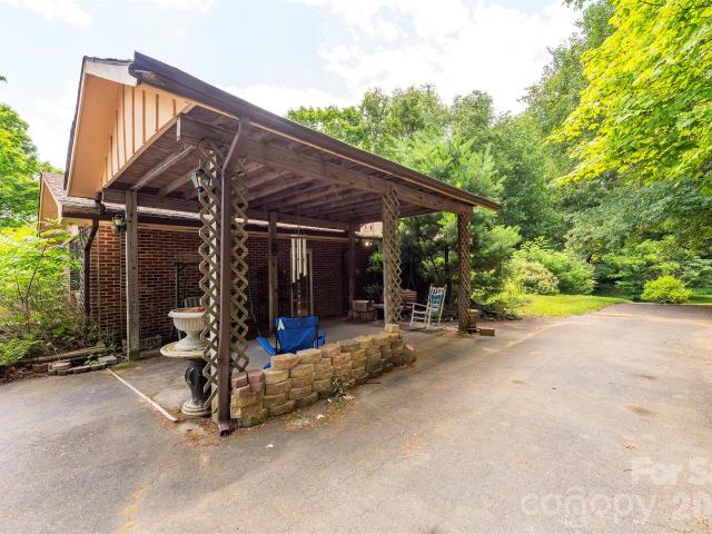 637 Fisher Lane
