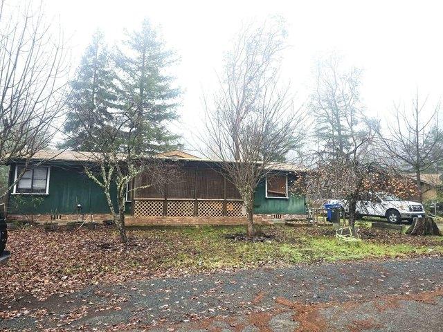 637 Frederick Ct, Cave Junction, OR 97523