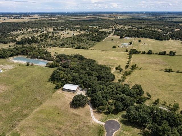 637 Lyman T Davis Dr, Corsicana, TX 75110
