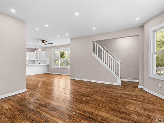 637 Manistique Street