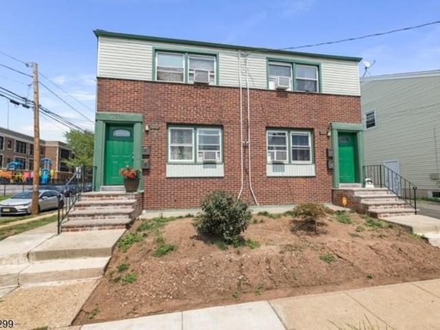 637 Myrtle St, Elizabeth City, NJ 07202