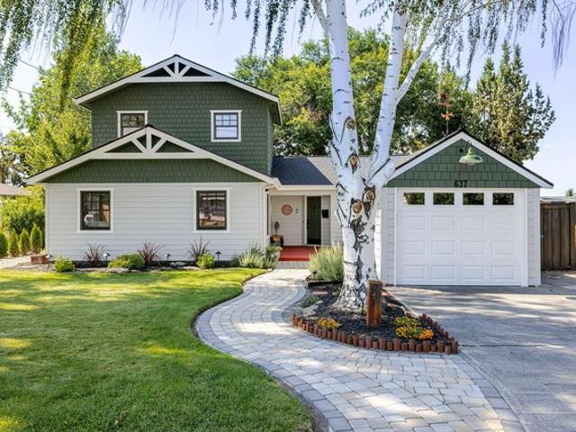 637 NW Canyon Dr, Redmond, OR 97756