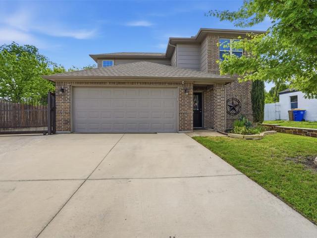 637 S Redford Ln, White Settlement, TX 76108 | MLS #21233