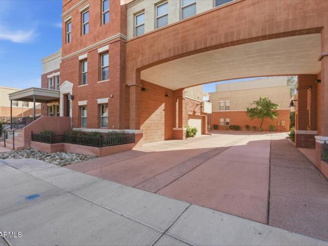 637 S Roosevelt St, Tempe, AZ 85281 | MLS #6992 | Compass