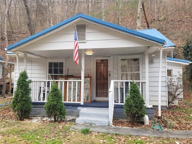 637 S Ruffner Rd, Charleston, WV 25314